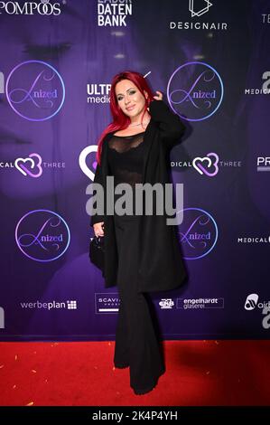 Julia Jasmin Rühle aka JJ,Julia Przybylski aka Julia (GNTM) und Micaela ...