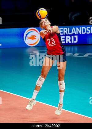 ARNHEM, NETHERLANDS - SEPTEMBER 26: Kelsey Robinson of the United ...