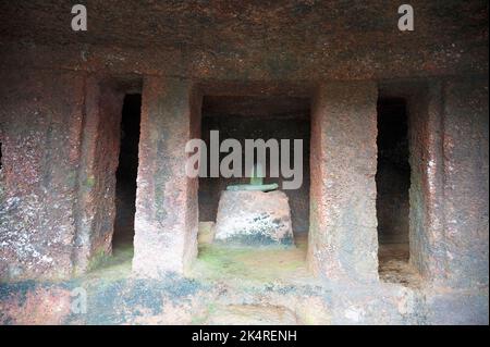 Shivling at the Arvalem Caves, historic rock cave 6th century ...