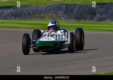 Mark Shaw in the 1961 Lotus-Climax 21 during the Glover Trophy race at ...