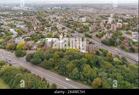 Aerial view of a residential area of Wimbledon (Somerset Road at the ...