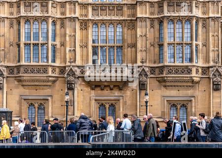 British People and People From Around The World Queue On Lambeth Bridge ...