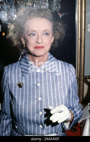 Bette Davis Circa 1980's Credit: Ralph Dominguez/MediaPunch Stock Photo ...