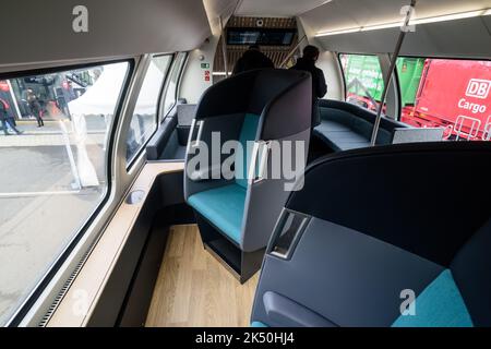 Berlin, Innotrans 2022, Südostbahn Ideenzug // Berlin, Innotrans 2022 ...