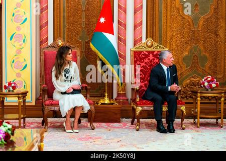 Muscat, Oman. 04th Oct, 2022. Queen Rania of Jordan at the Al Alam ...