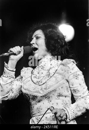 GOTHENBURG 1977-04-11American country artist Loretta Lynn performs in ...