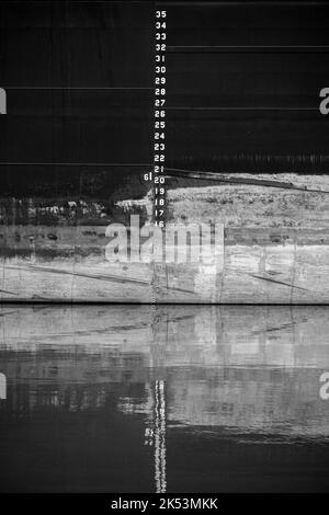 Depth markings on ships hull Stock Photo - Alamy