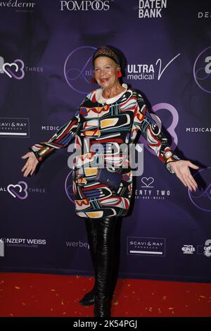 Barbara Engel beim Grand Opening der Beauty-Praxis Medicalthree ...