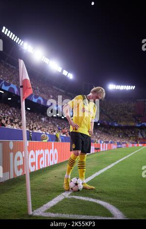 Sevilla, Spain. 05th Oct, 2022. Soccer: Champions League, FC Sevilla ...