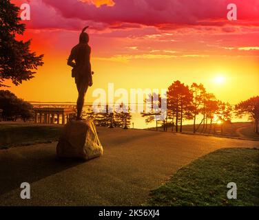 Statue of Massasoit, Wampanoag Indian Chief Stock Photo - Alamy