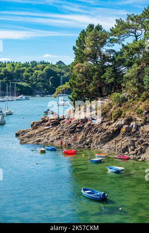 France, Finistere, Aven river, Goulet Riec cove Stock Photo - Alamy