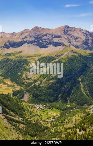 France, Hautes Alpes, Orcieres, hike between Les Jumeaux lake and Des ...