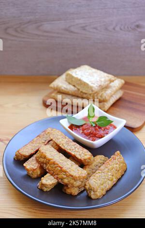 Pan fried Tempeh with marinara sauce, a healthy and tasty whole foods ...