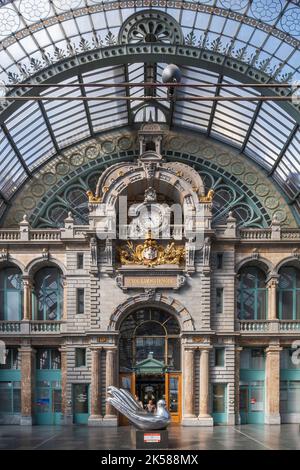 Antwerpen Hauptbahnhof | Antwerp Main Station Stock Photo - Alamy