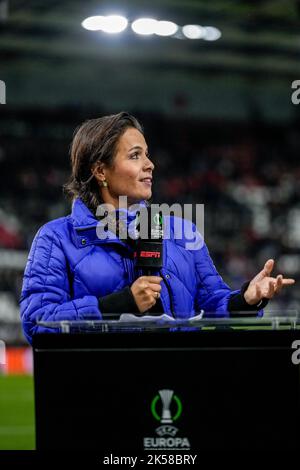 ALKMAAR, NETHERLANDS - OCTOBER 6: Aletha Leidelmeijer and Kees Kwakman ...