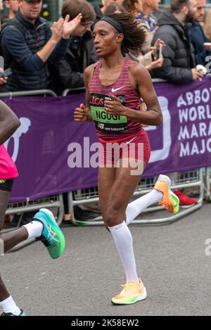 Mary Ngugi racing in the TCS London Marathon 2022 Elite Women race in ...