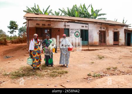 Rroad 7 Bujumbura to source of White Nile, Burundi. Nyabiraba food ...