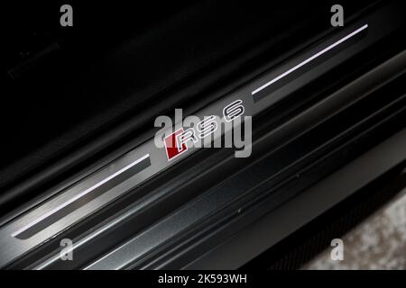 The RS6 Model Designation Badge On The Gloss Black Honeycomb Front ...