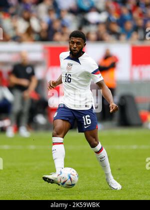 DUSSELDORF - Mark McKenzie of United States men's national team during ...