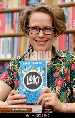 Friday, 7th October 2022. England celebrate. England vs USA ...