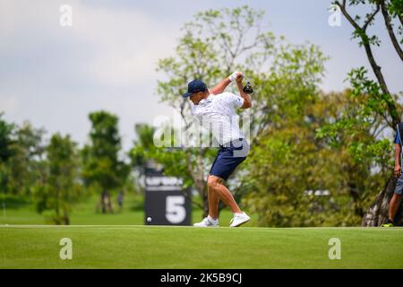 Bryson DeChambeau tees off on the seventh hole during the second round ...