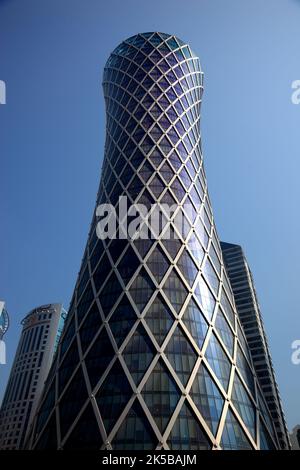 Der Tornado tower, auch QIPCO Tower, West Bay Tower, Westbay Tower, Al ...