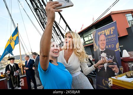 MONACO 202204 Prince Albert of Monaco and Victoria Silvstedt aboard The ...