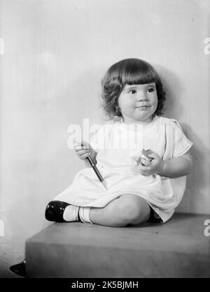 Margaret Ann Barnard - Portrait, 1934 Stock Photo - Alamy