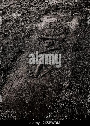 St Regulus Historical Graveyard burial ground - Cromarty pirates ...