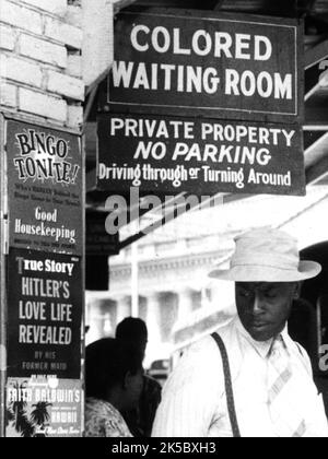 RACIAL SEGREGATION BUS STATION SEGREGATION LAWS ALABAMA 24 MAY 1961 Stock Photo - Alamy
