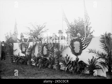 Cavalry Review By President Wilson - Cavalry In Maneuvers, 1913 ...
