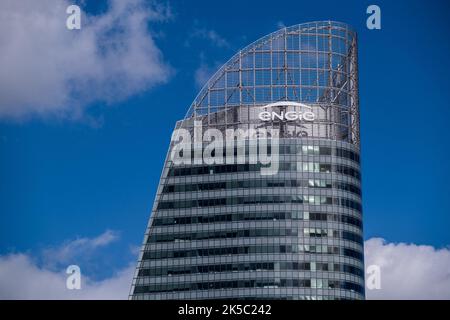 Illustration of the Engie tower, the world's third largest energy group ...