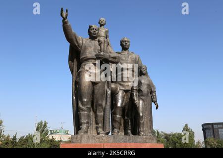 WW2 Victory Statues in Pobeda (Victory) Square, Bishkek, Bishkek City ...