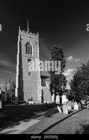 View of Saint Michaels church, Framlingham village, Suffolk County ...