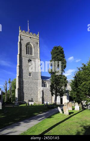 View of Saint Michaels church, Framlingham village, Suffolk County ...