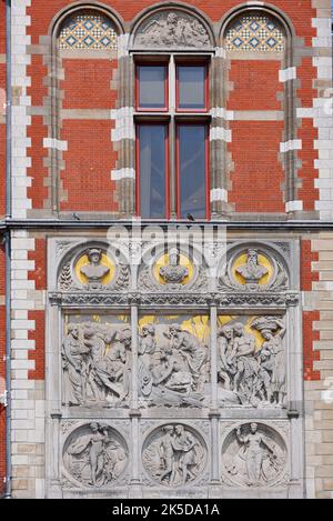 Relief on the facade, Amsterdam Centraal, Central Station, Amsterdam ...