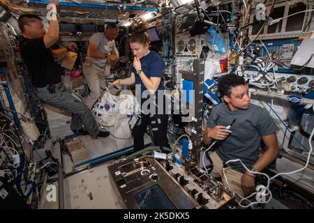 Expedition 67 Flight Engineers (from left) Jessica Watkins of NASA and ...