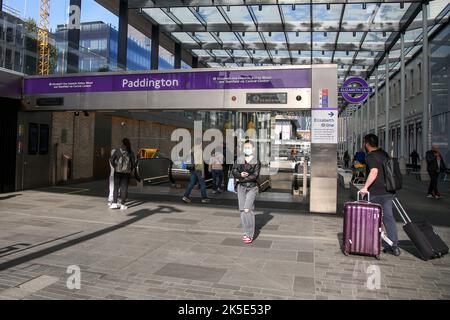 General view of an entrance to the Elizabeth line platforms at London ...
