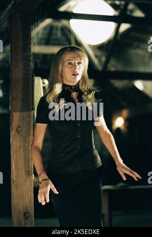 CELLULAR -2004 KIM BASINGER Stock Photo - Alamy