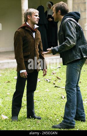 NEIL HOPKINS, DOMINIC MONAGHAN, LOST : SEASON 1, 2004 Stock Photo - Alamy