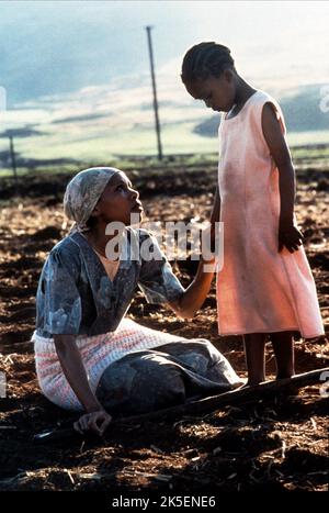 YESTERDAY, Leleti Khumalo, Lihle Mvelase, 2004, (c) ADV Films/courtesy ...