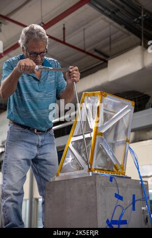 MSolo, a mass spectrometer for lunar research, is installed at Kennedy ...