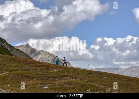 Sinthan Top, Kashmir, India. 4th Oct, 2022. A visitor explores the ...