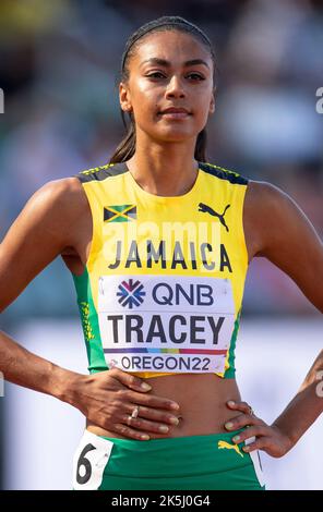 Adelle Tracey of Jamaica competing in heat 2 of the women’s 800m at the ...