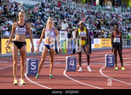 Alex Bell in the 800m heats at the European Athletics Championship 2022 ...