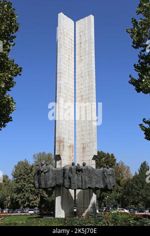 Friendship Monument, Chui Avenue, Bishkek, Bishkek City Region ...