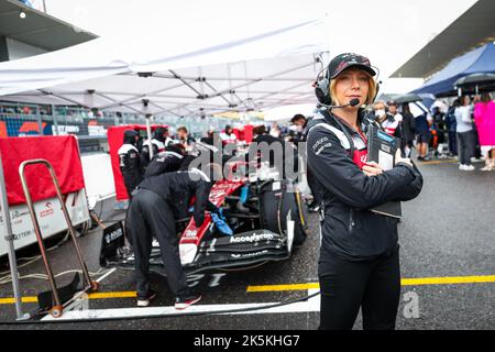 BUSCOMBE Ruth, Strategy Engineer of Alfa Romeo F1 Team Stake, LECLERC ...
