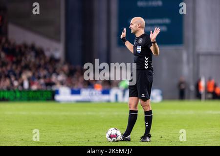 Copenhagen, Denmark. 08th Oct, 2022. Martin Frese (5) of FC ...
