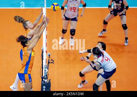 ROTTERDAM - Eline Timmerman of the Netherlands in action against Haruyo ...