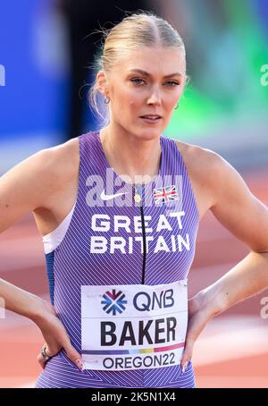 Ellie Baker of GB&NI competing in the women’s 800m heats at the World ...